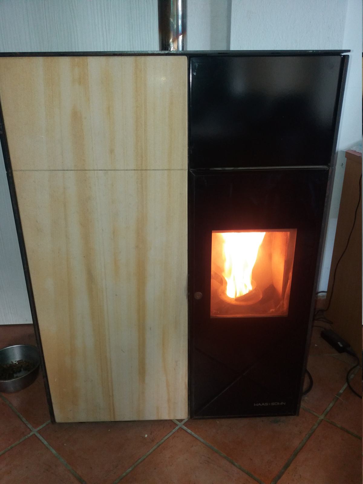 Kaminska peč na pelete HSP 8 Catania-II, 2 - 8 kW