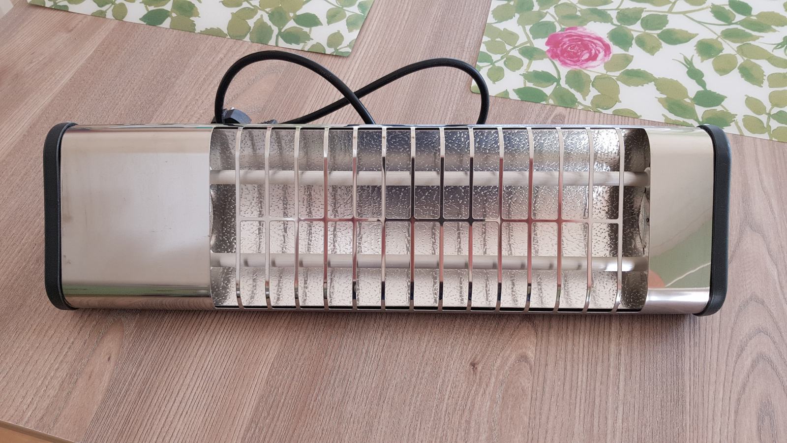 KVARČNA PEČ QUARTZ 1200W