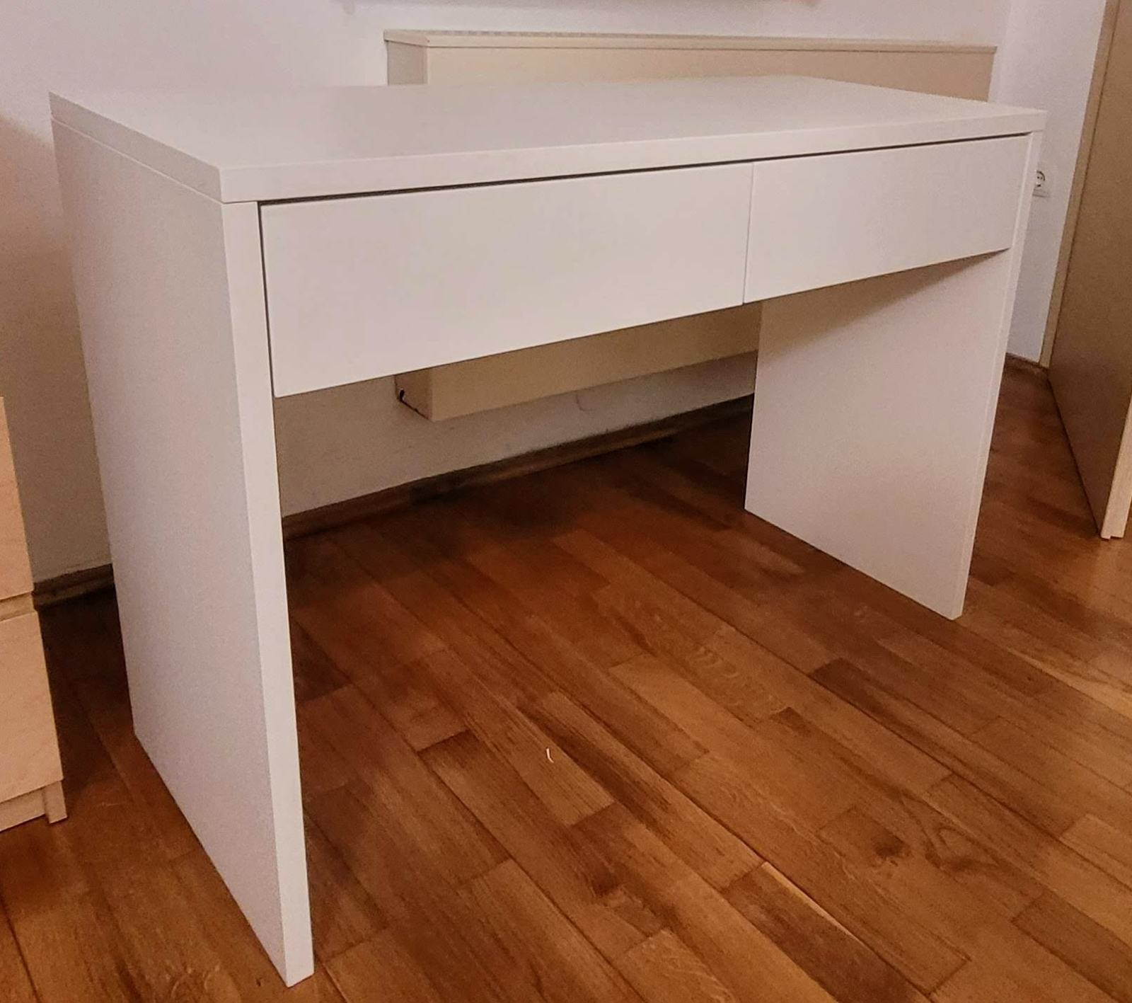 Lepotilna mizica, psiha