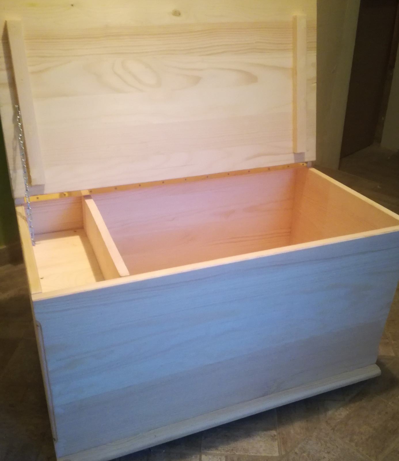 LESENI ZABOJ za DRVA 800