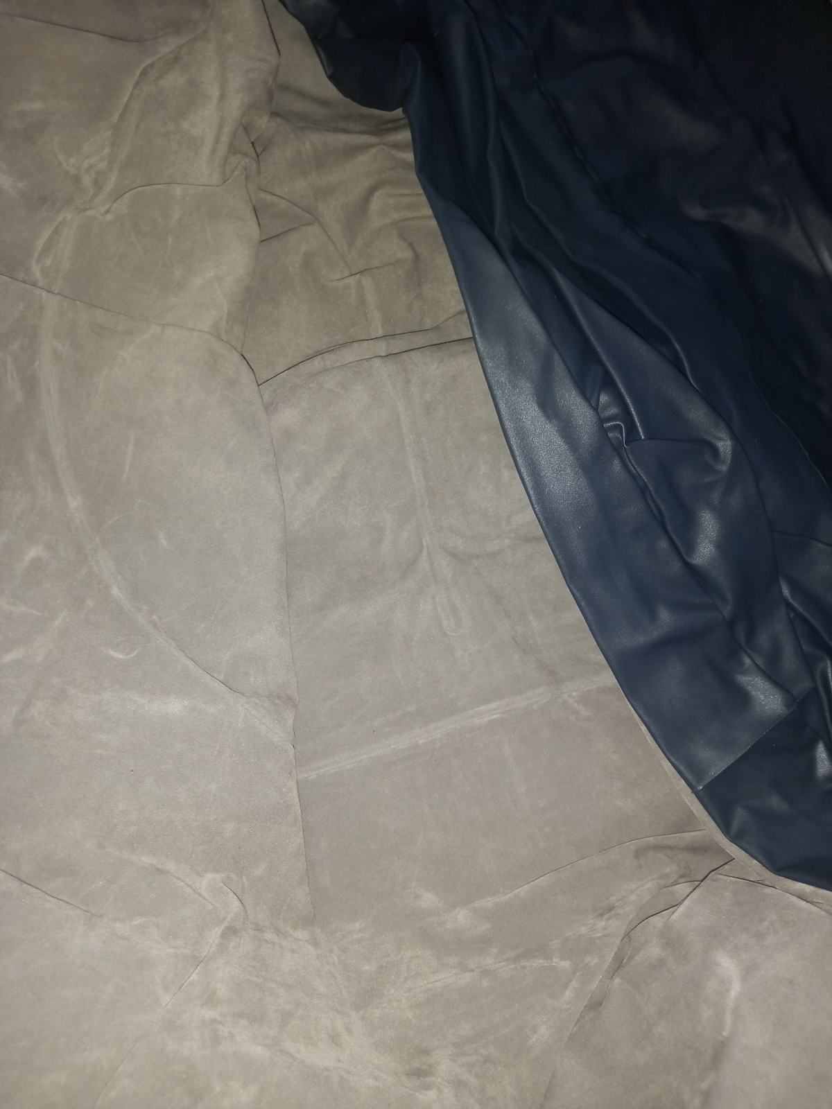 NAPIHLJIVA POSTELJA LEZISCE INTEX AP620A