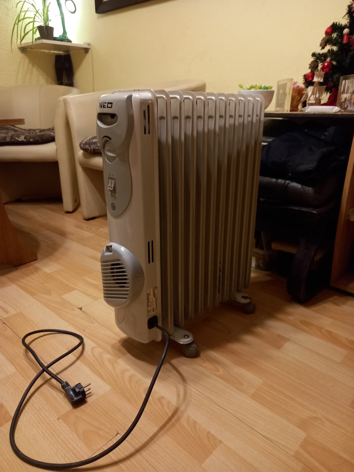 Oljni radiator 2500w, 11 reber