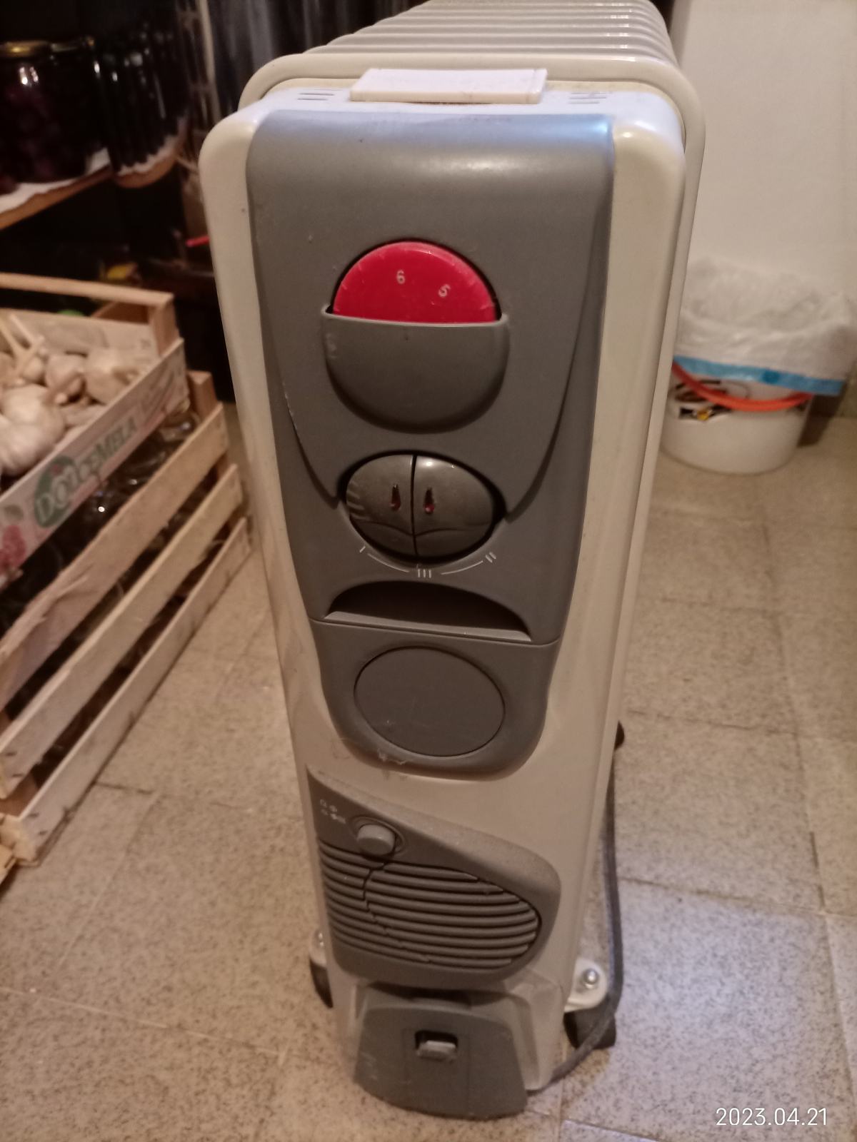 Prenosni električni oljni radiator