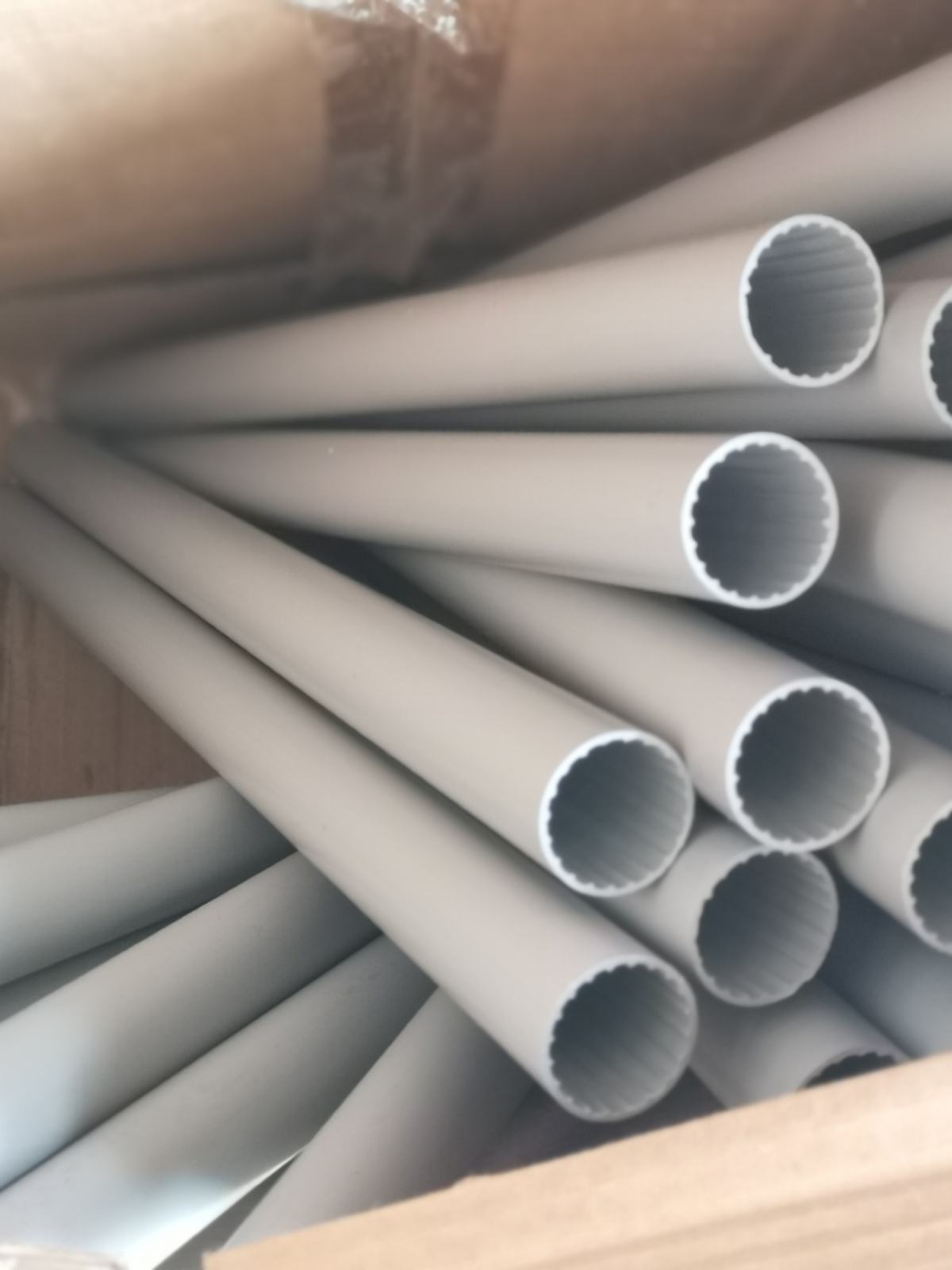 PVC cevi za dom, vrt, delavnica (Izjemno ugodno)