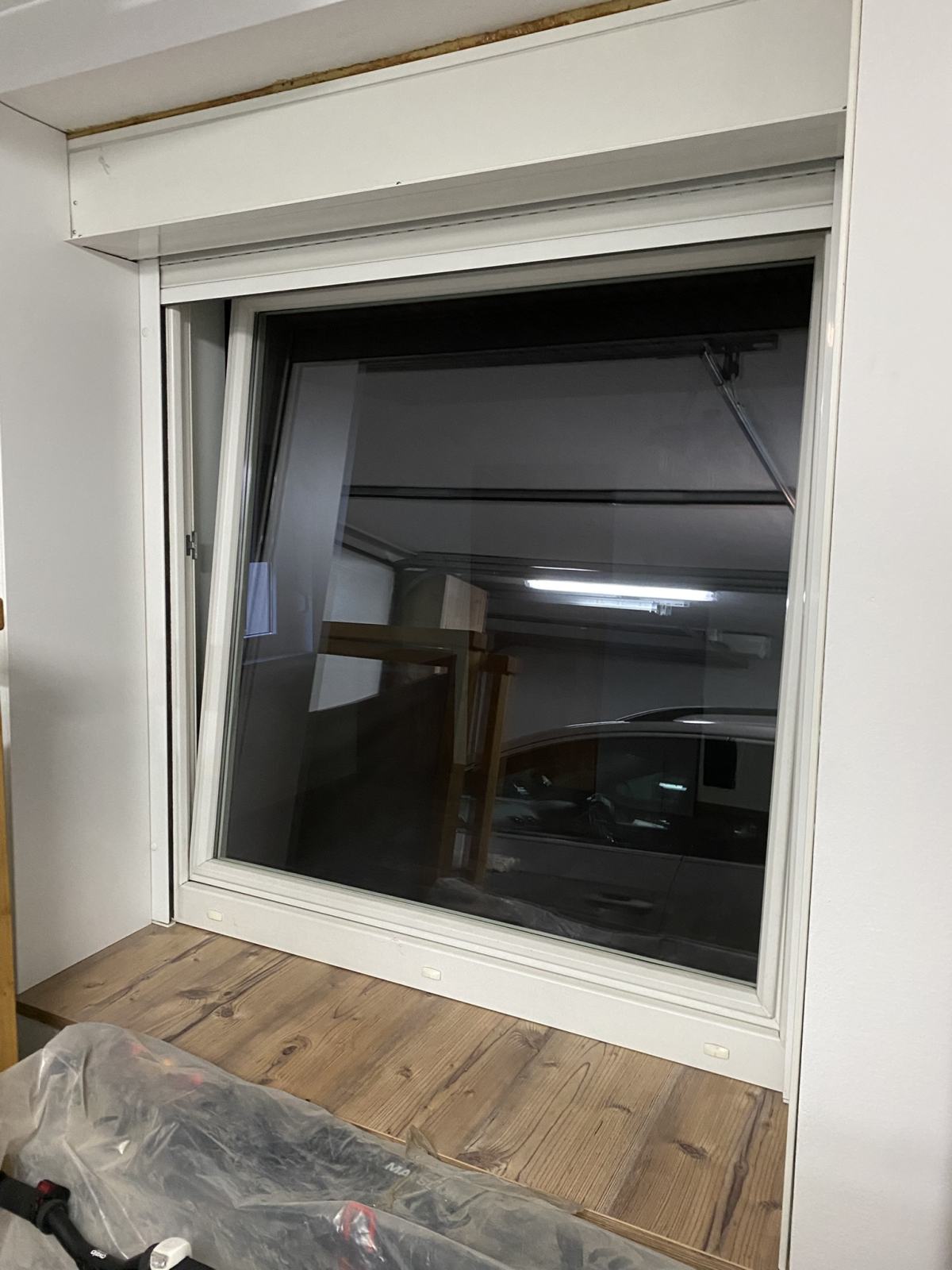 PVC okno - 130x130 - kot NOVO