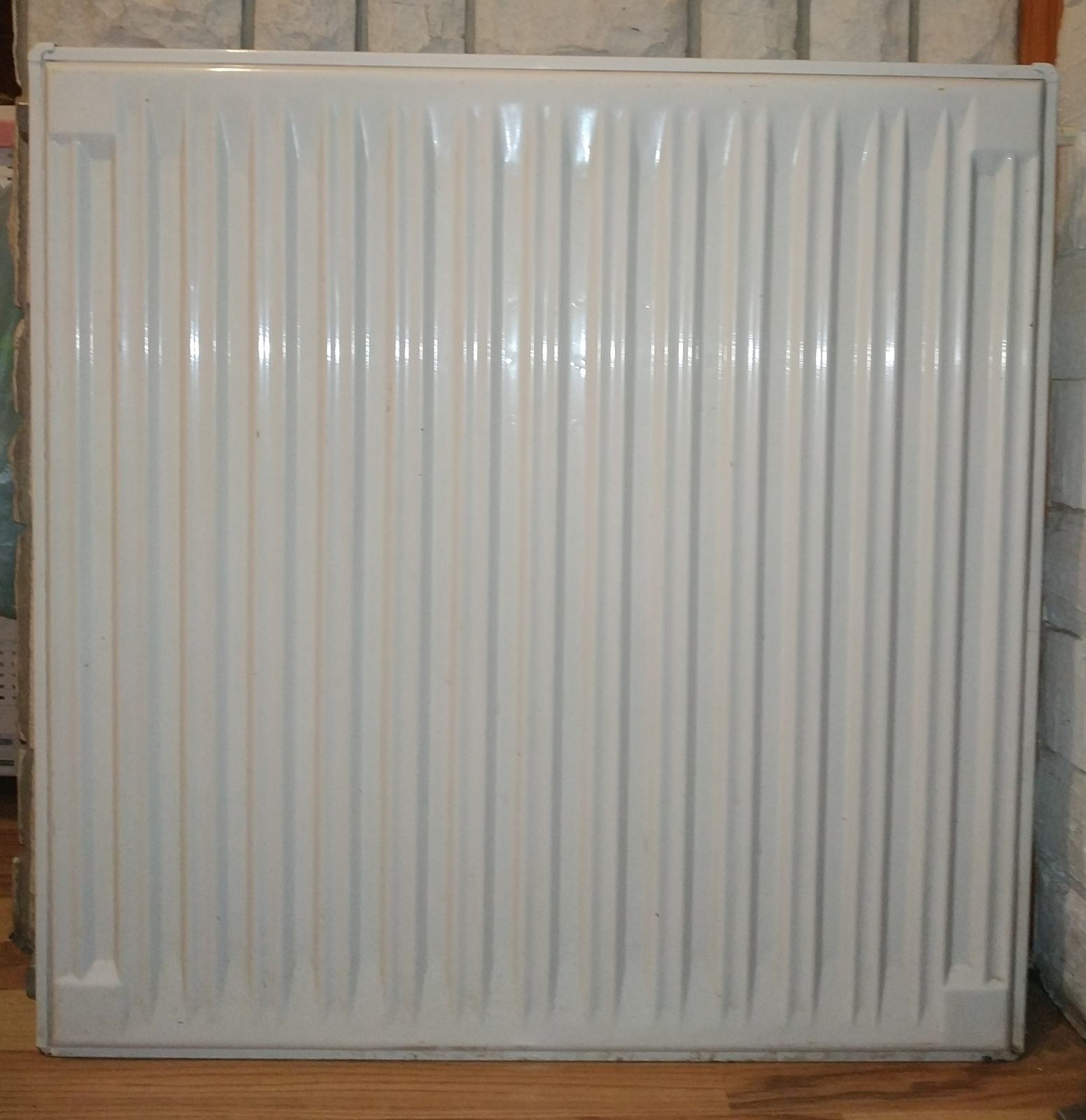 RADIATOR ZA CENTRALNO OGREVANJE 60x60cm