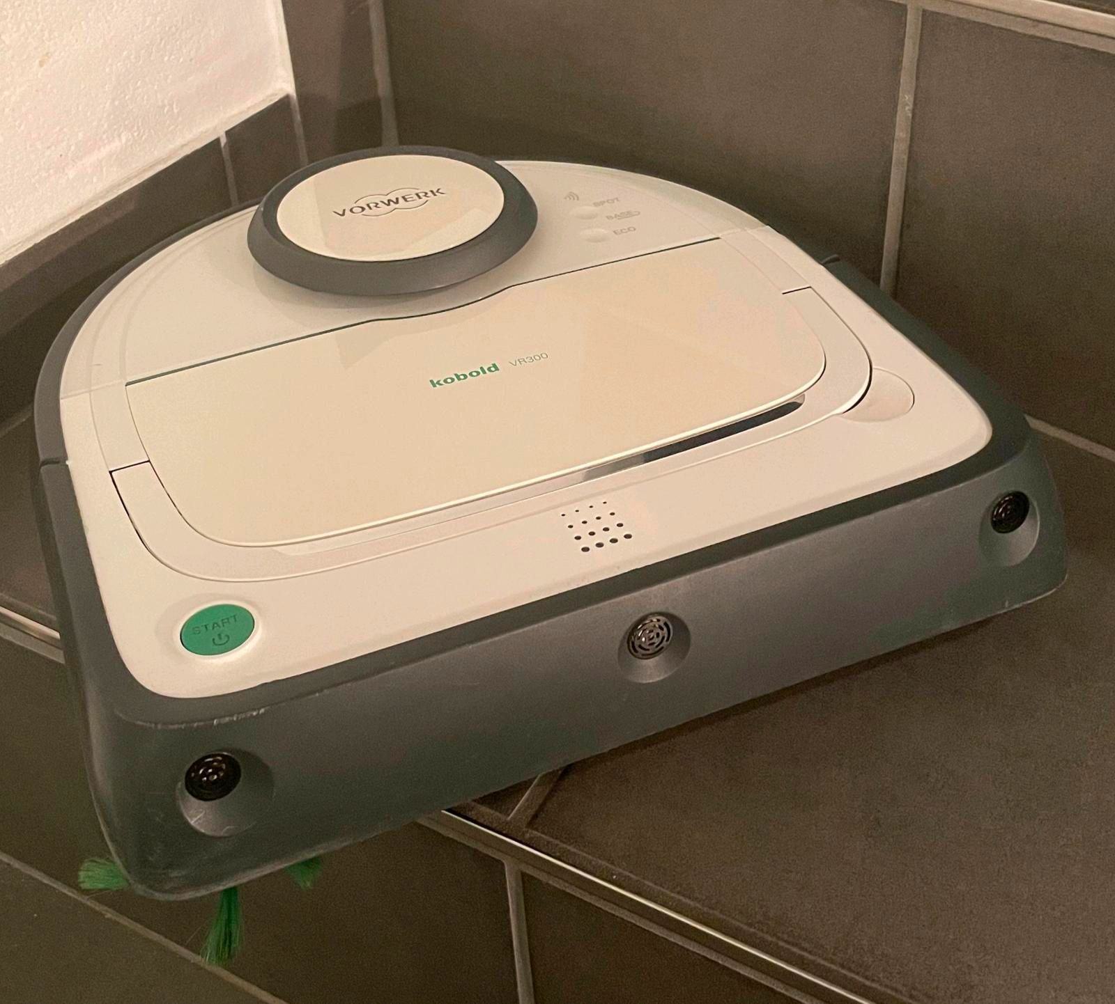 Robotski sesalnik Vorwerk VR 300