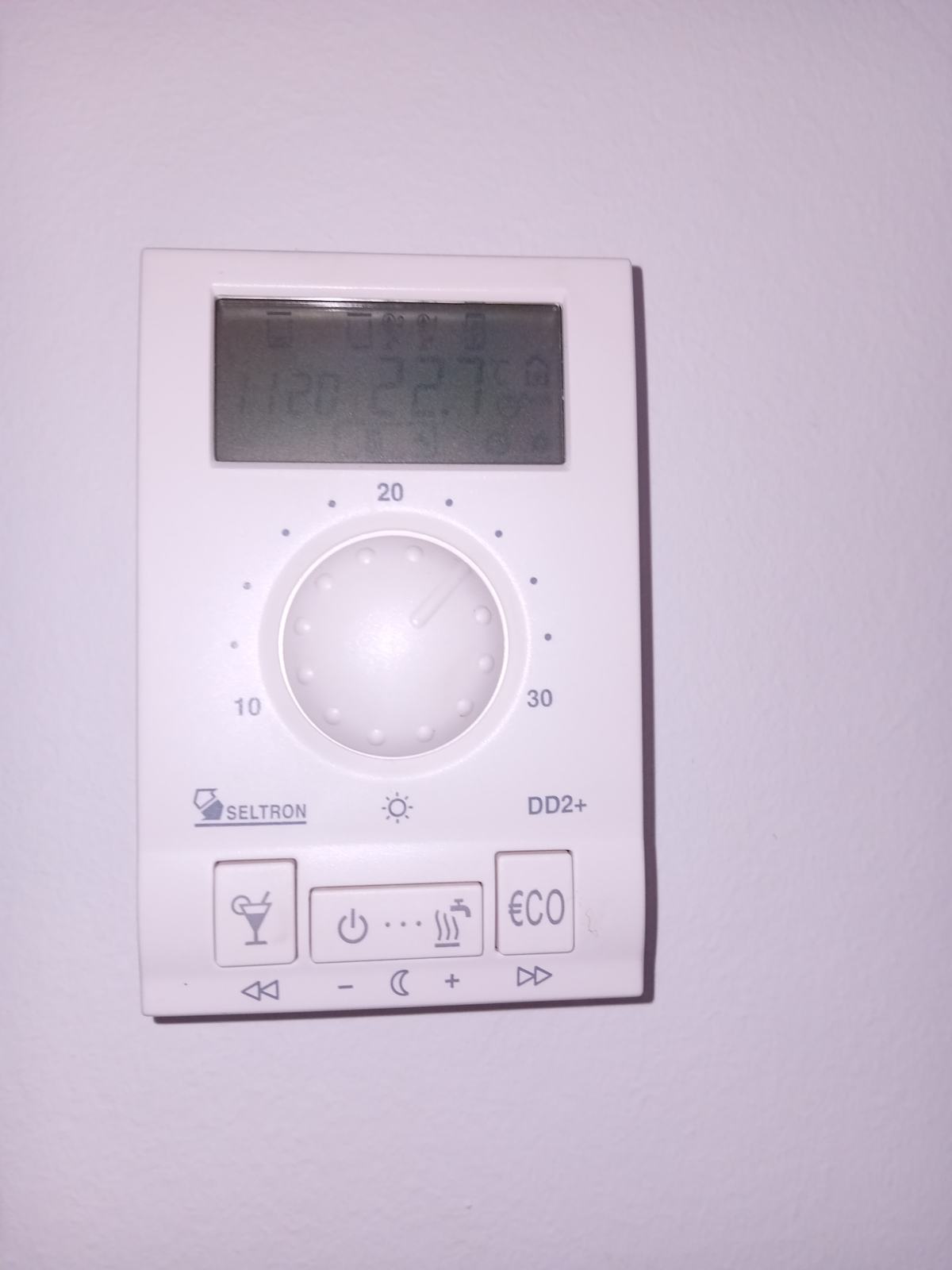 Kupim sobna enota seltron dd2+