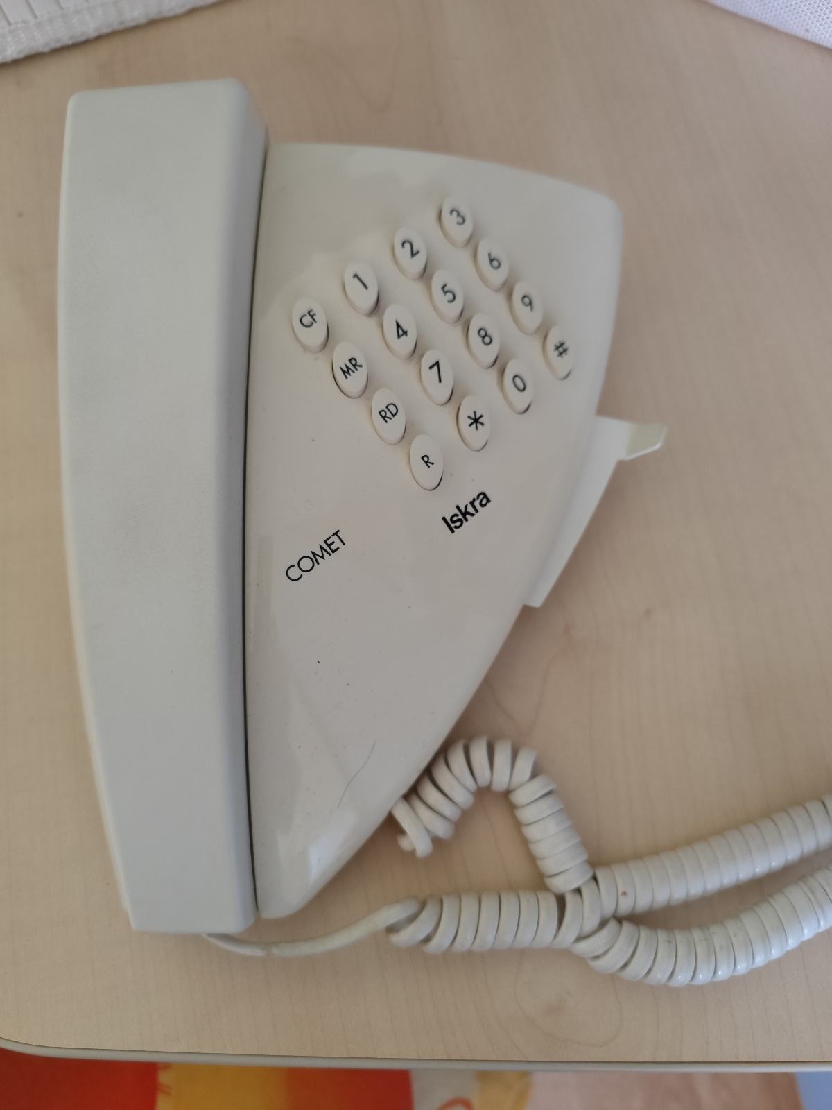 Stacionarni telefon Iskra