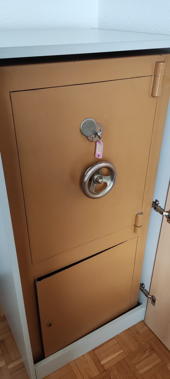 Trezor sef varnostna omara Primat