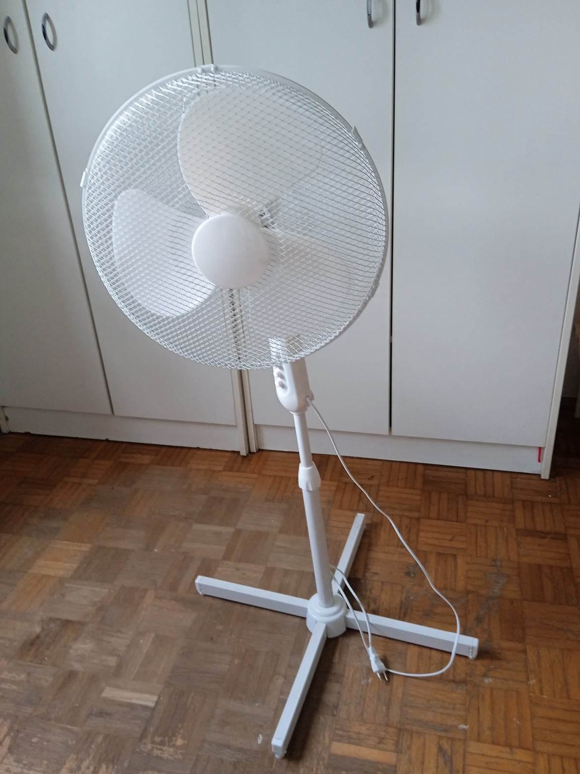 VENTILATOR