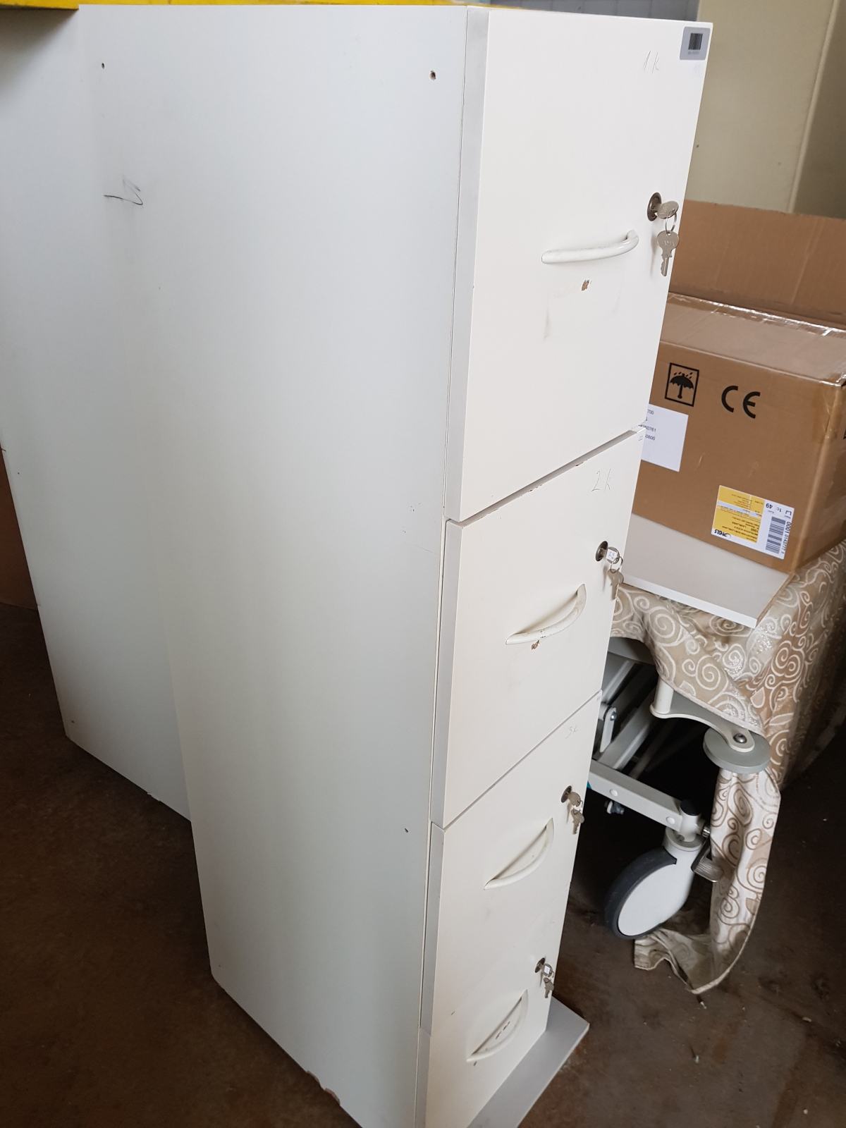 VISOKI PREDALNIK 4 predali