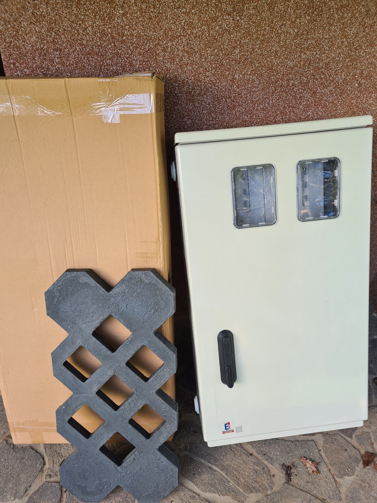 Prostostoječa elektro omara za 2 števca