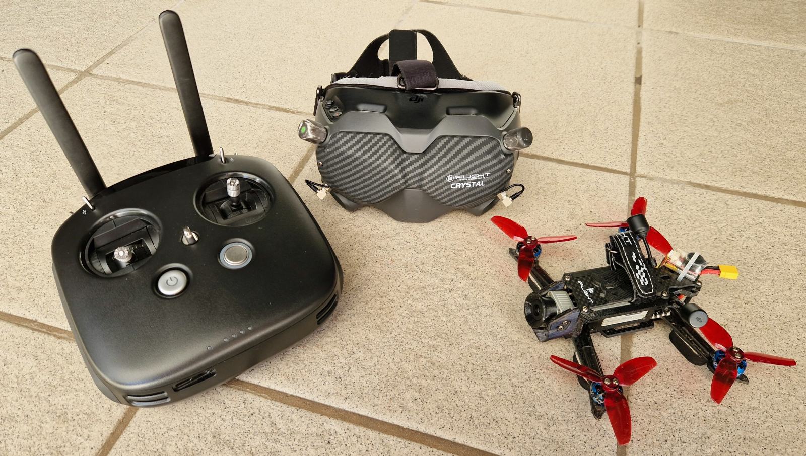 DJI Digital FPV System s FPV dronom iFlight H3