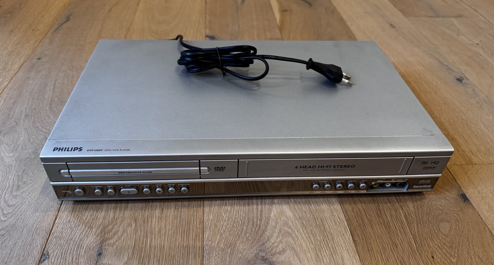 Philips DVP 3100V - VHS Recorder - DVD Player