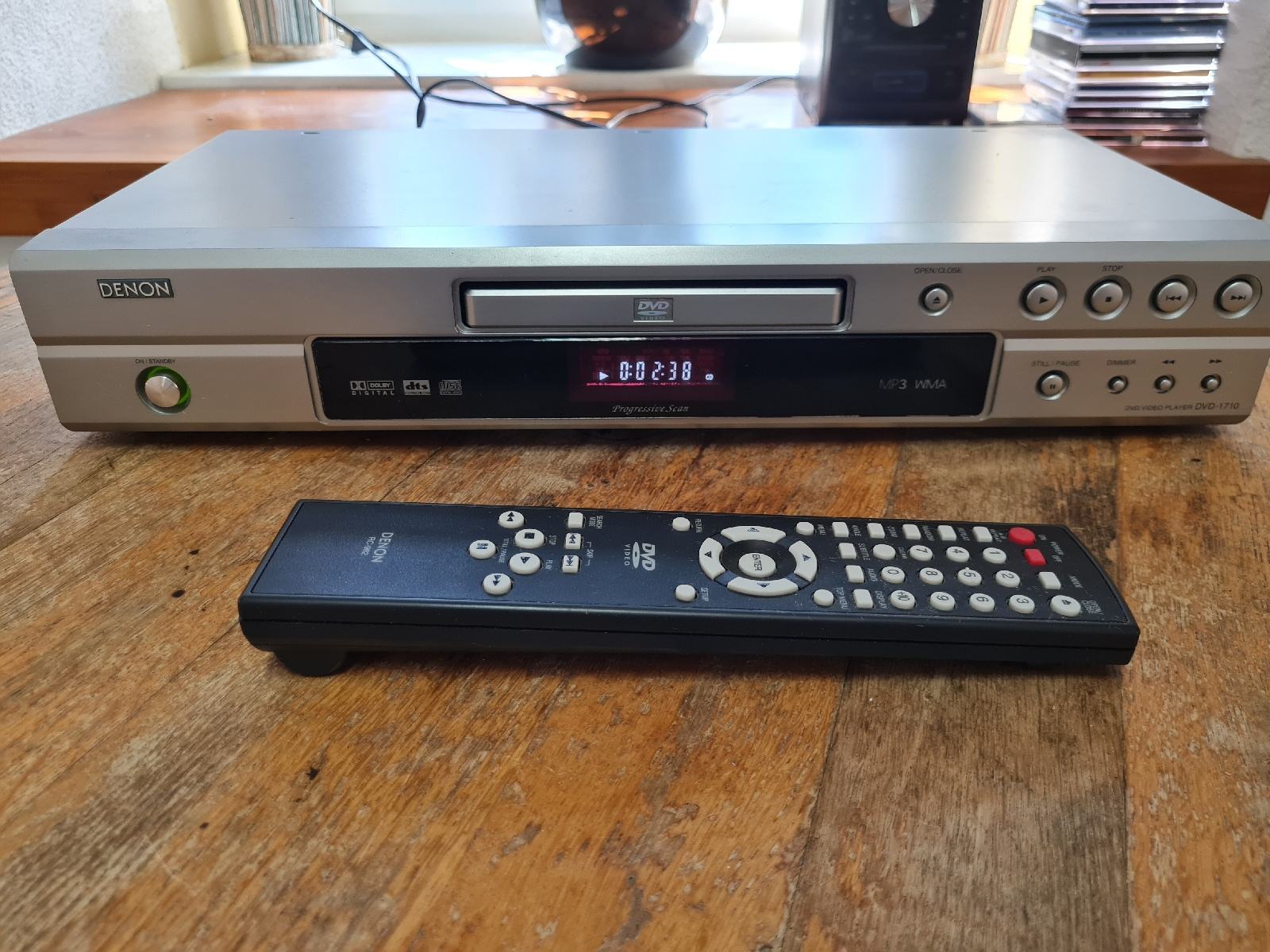 DENON DVD-1710, DVD/CD/MP3 predvajalnik