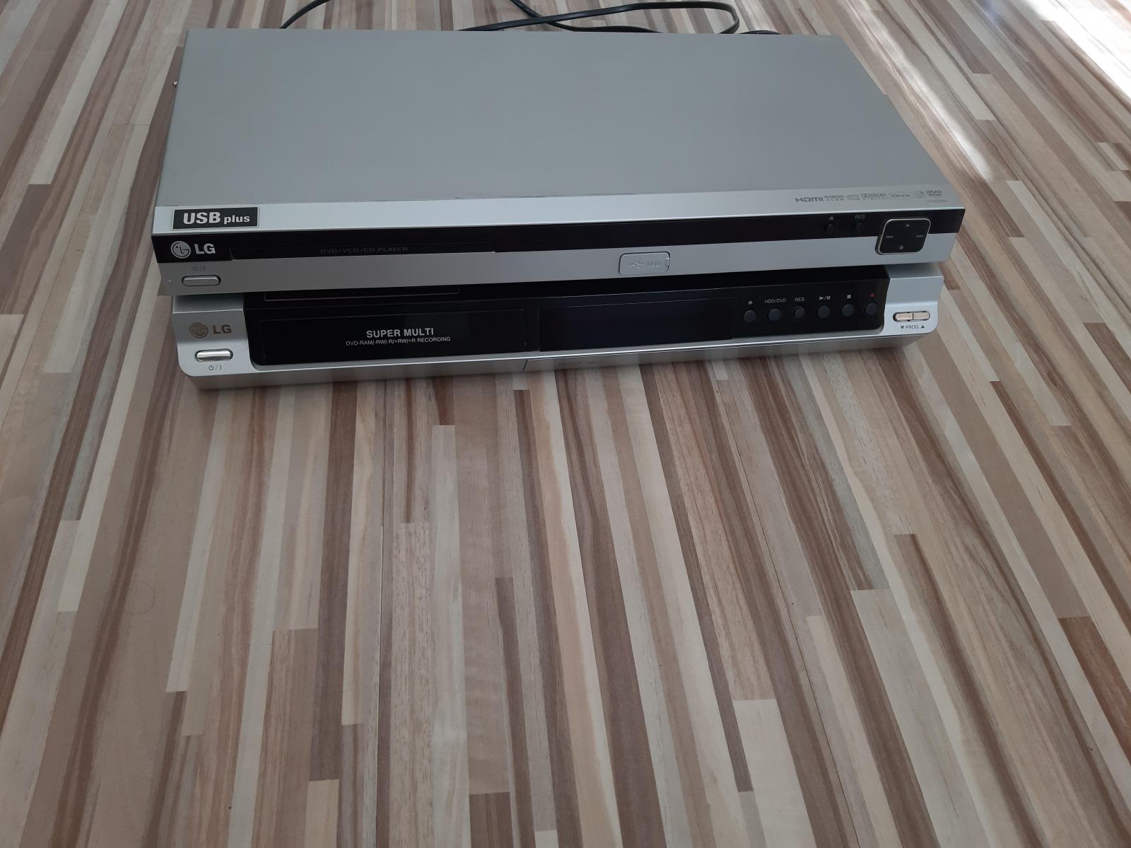 LG DVD PREDVAJALNIK IN LG RECORDER 2X KOMPLET