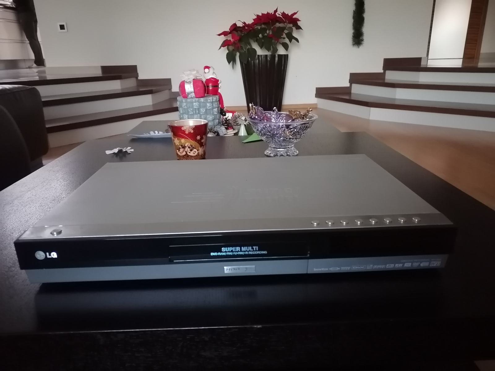 DVD/HDD snemalnik LG Super Multi HDD/DVD Recorder RH188S