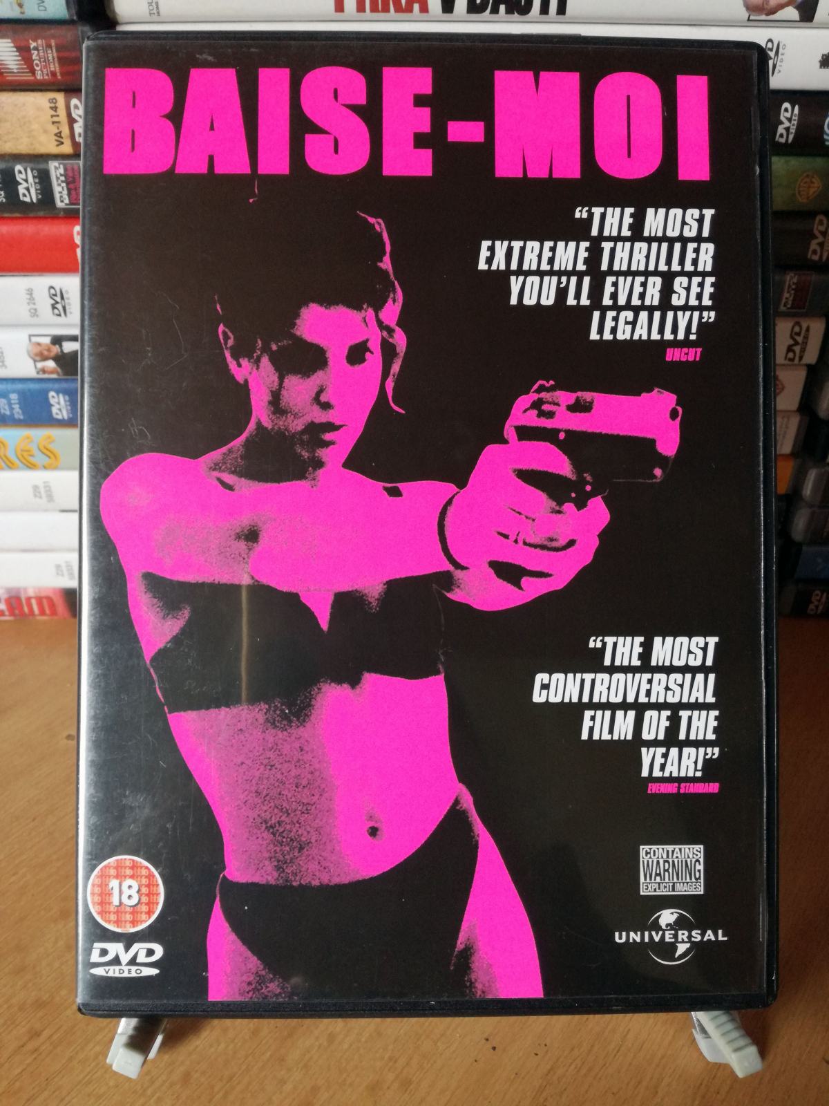 Baise-Moi (2000) Dve bejbi na strelskem pohodu / Porno film