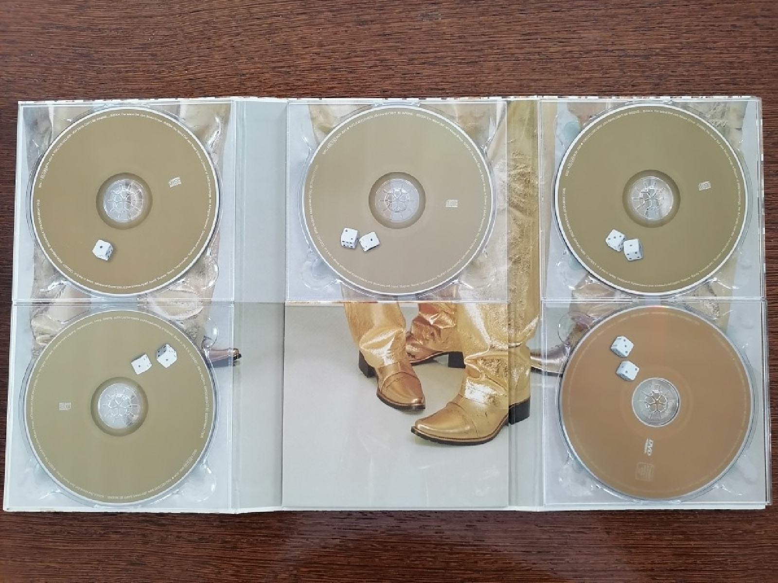 BON JOVI - (4xCD+DVD box) 100.000.000 Bon Jovi fans cant be wrong