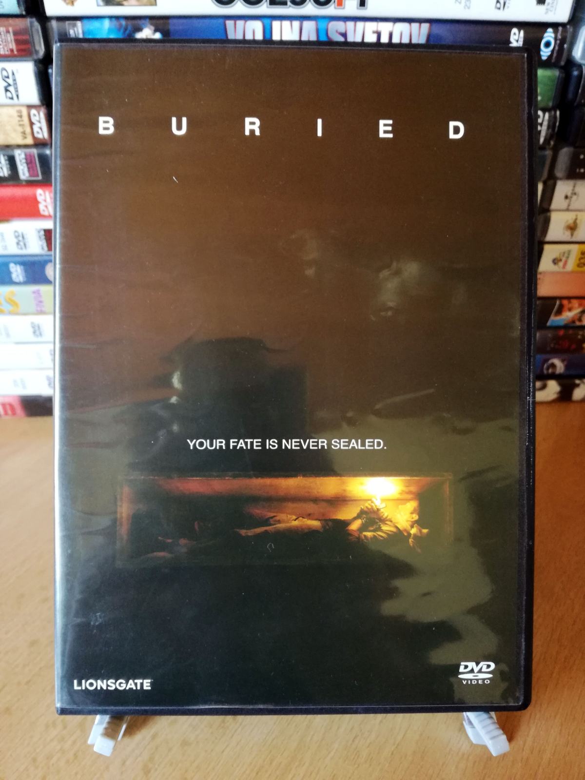 Buried (2010)