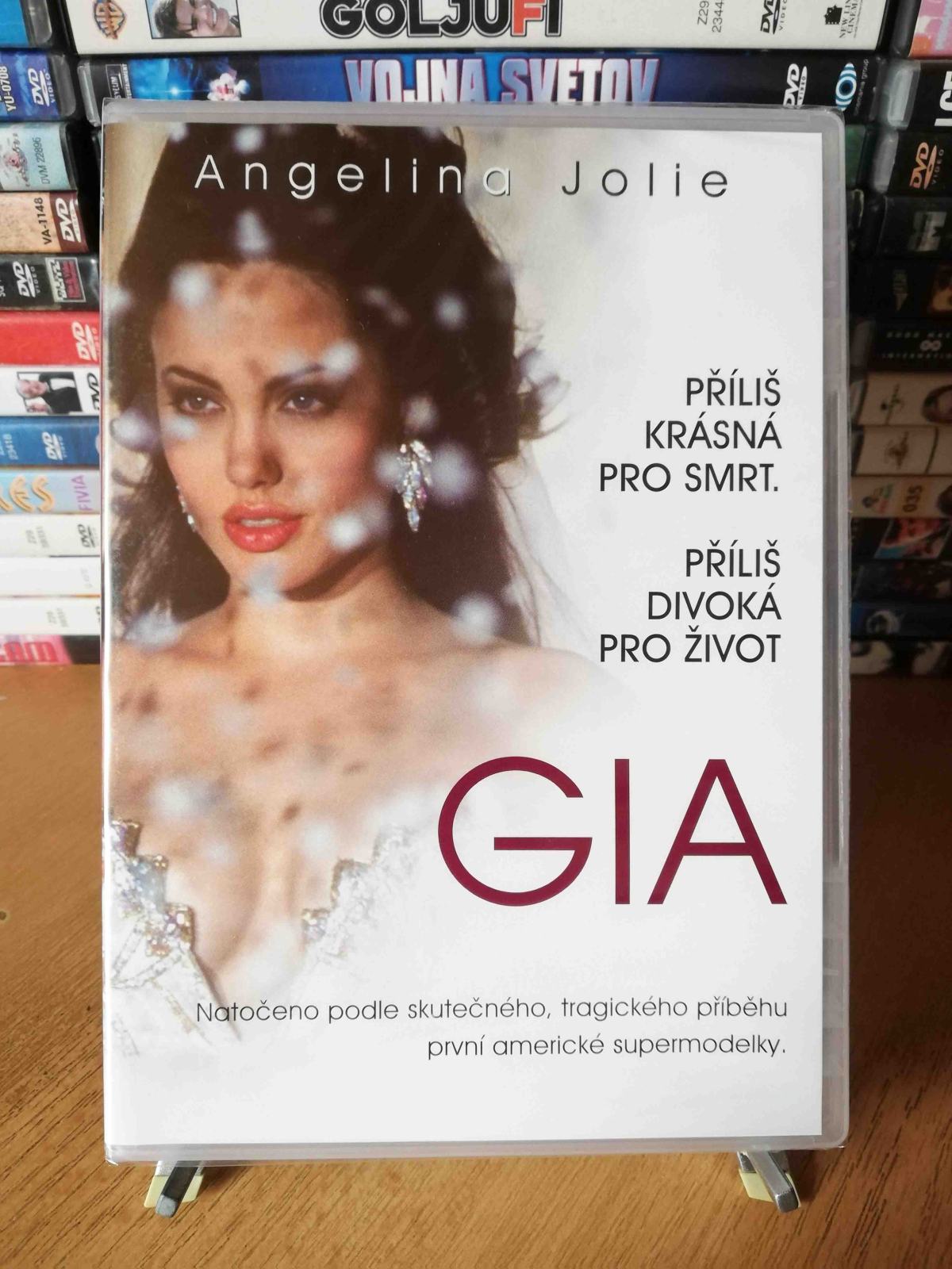 Gia (1998) (ŠE ZAPAKIRANO) / Angelina Jolie - film kjer pokaže vse...