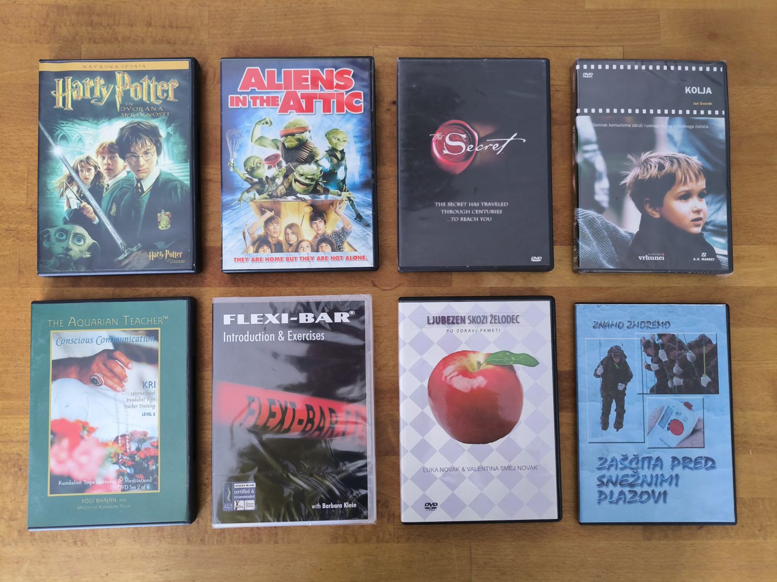 Originalni DVD filmi Harry Potter, Aliens In The Attic, The Secret