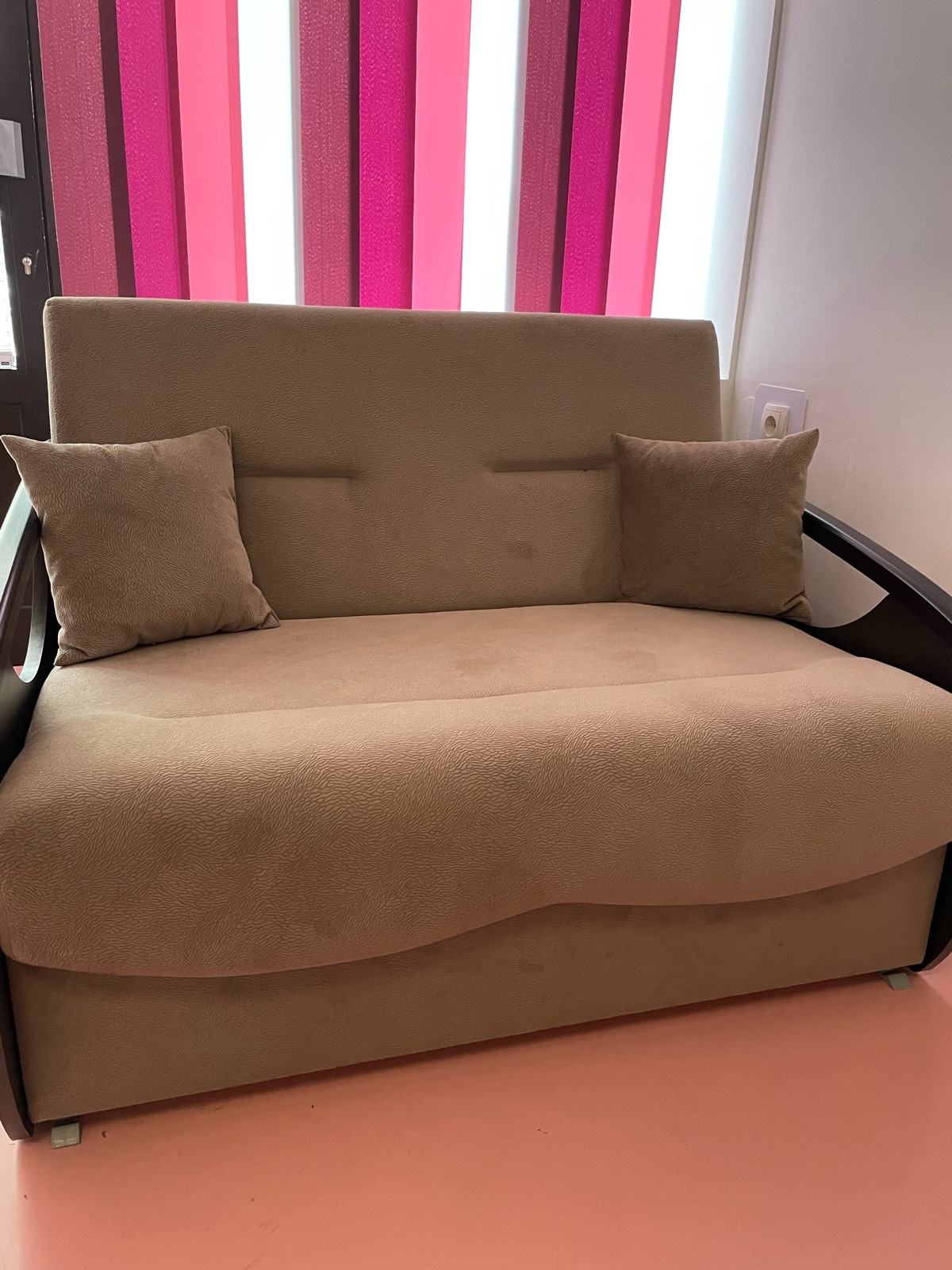 Dvosed raztegljiv, blago mikrofibra