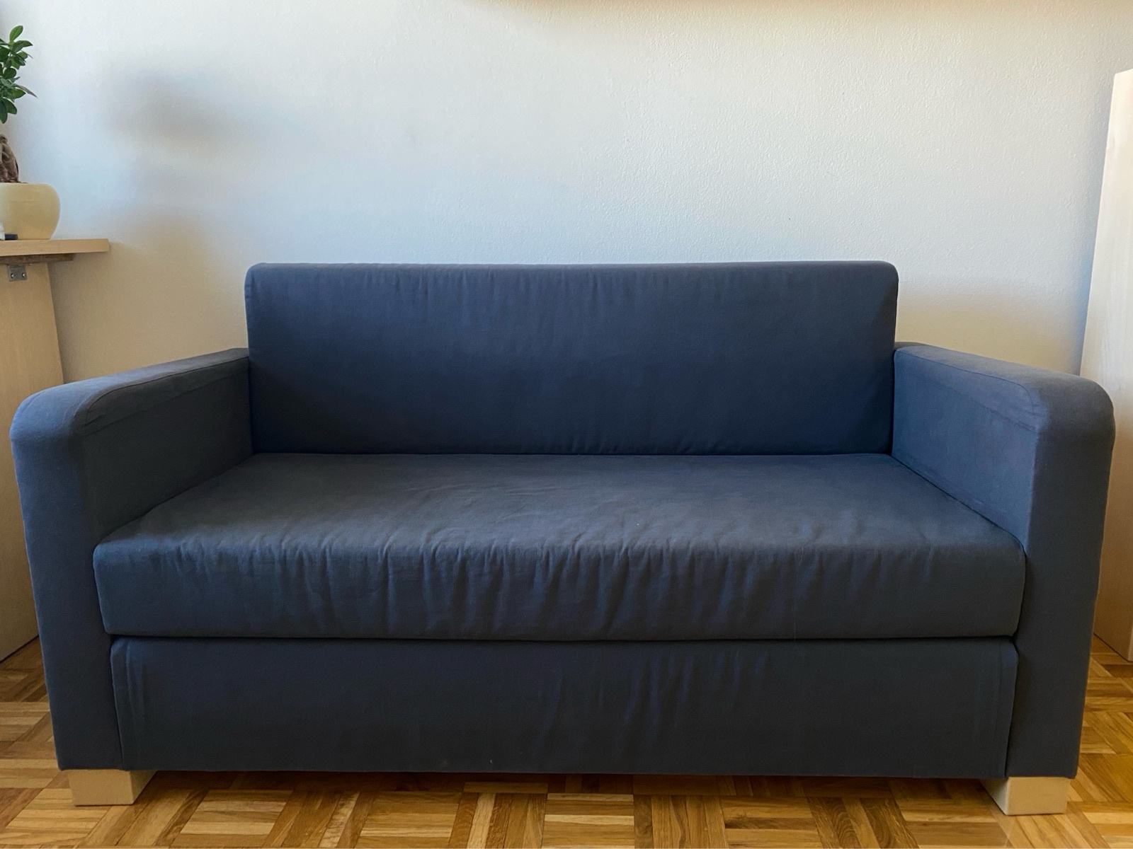 Ikea Solsta raztegljiv dvosed, temnosiv