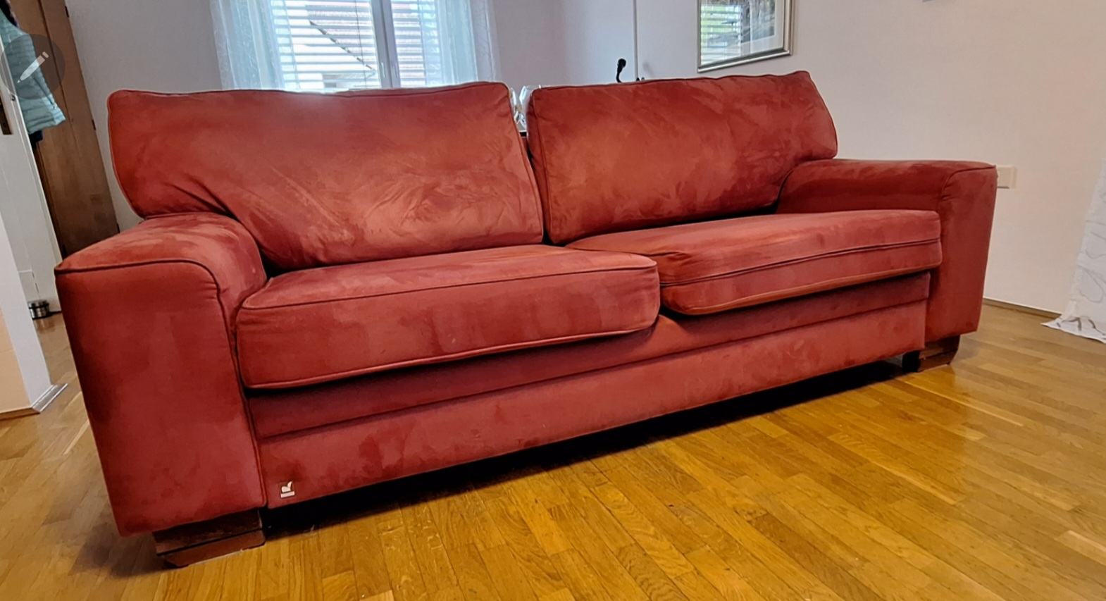 Podarim kavč dvosed in fotelj