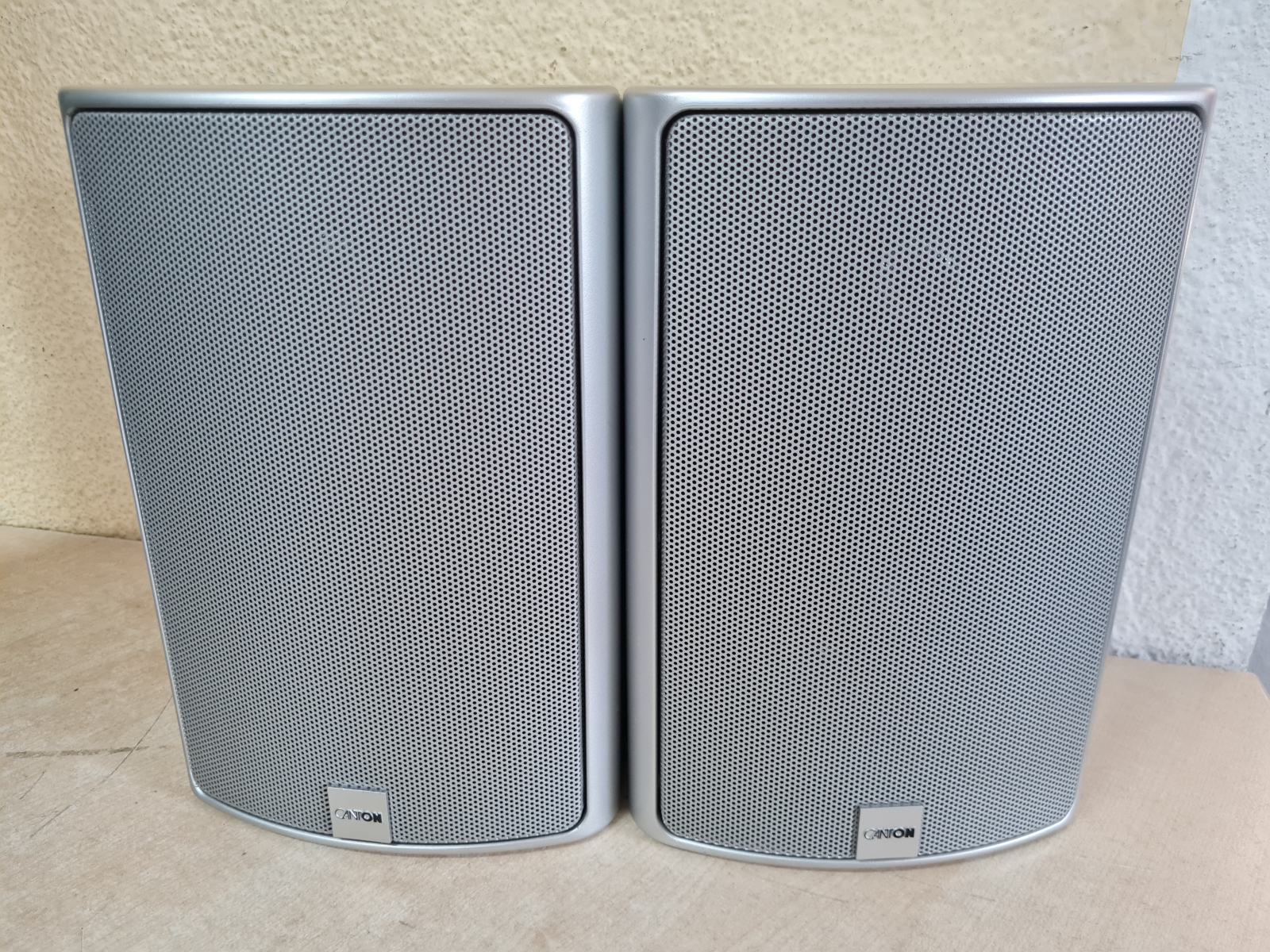 CANTON PLUS XL, dvosistemski zvočniki, 120 W
