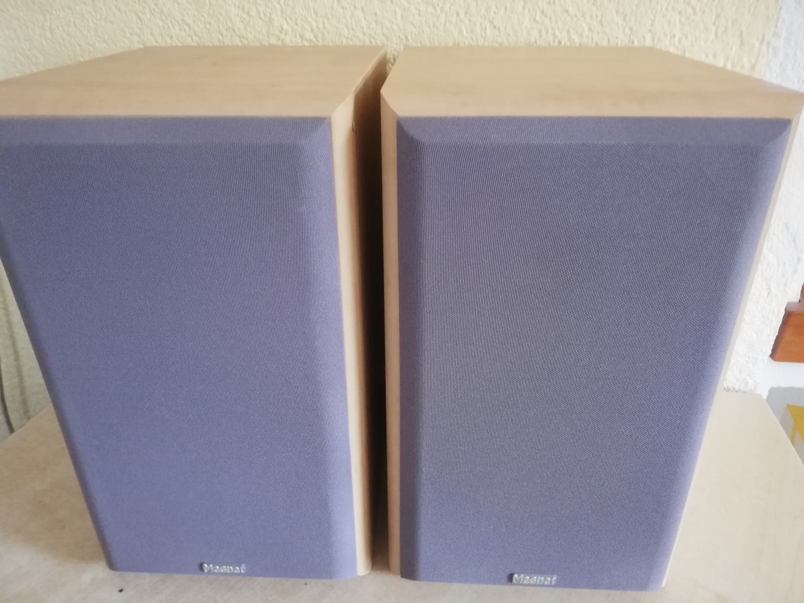 MAGNAT MOTION 220,dvosistemski zvočniki, 90/180 W