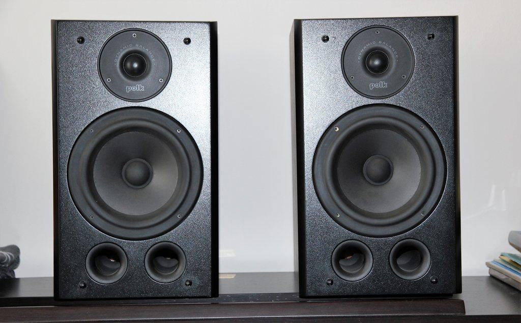Zvočniki Polk Audio RT5