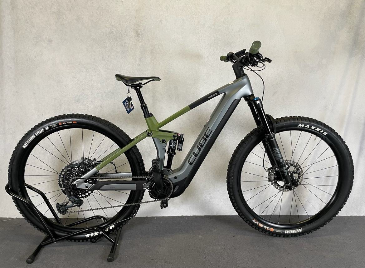 Cube Stereo Hybrid 140 HPC 750 E-Fully “M” Električna kolesa