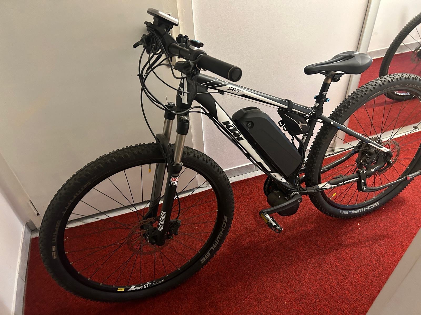 KTM race predelano elektricno kolo