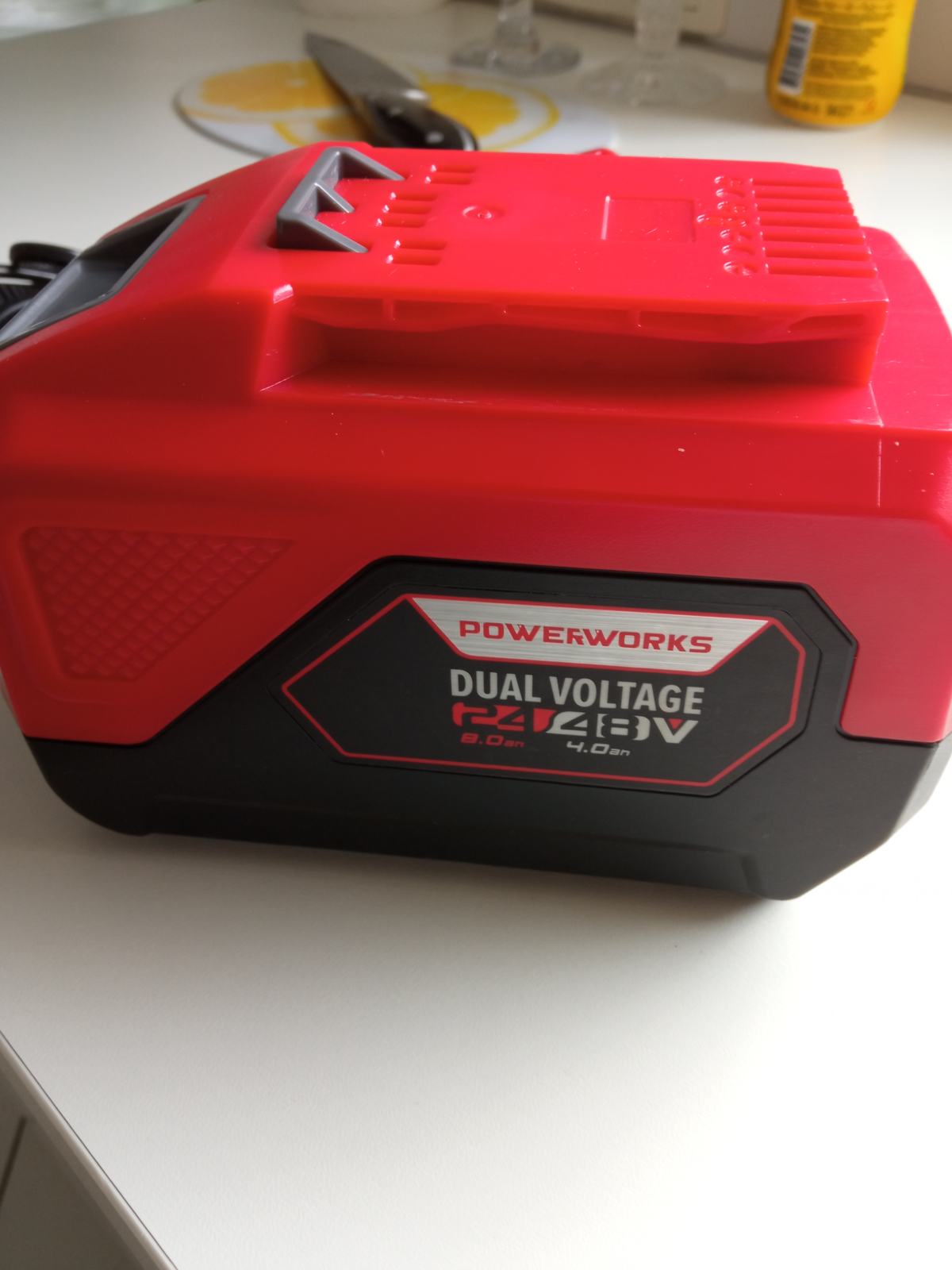 POWERWORKS P2448B4 DUALVOLTAGE 24V-8A/48V-4A