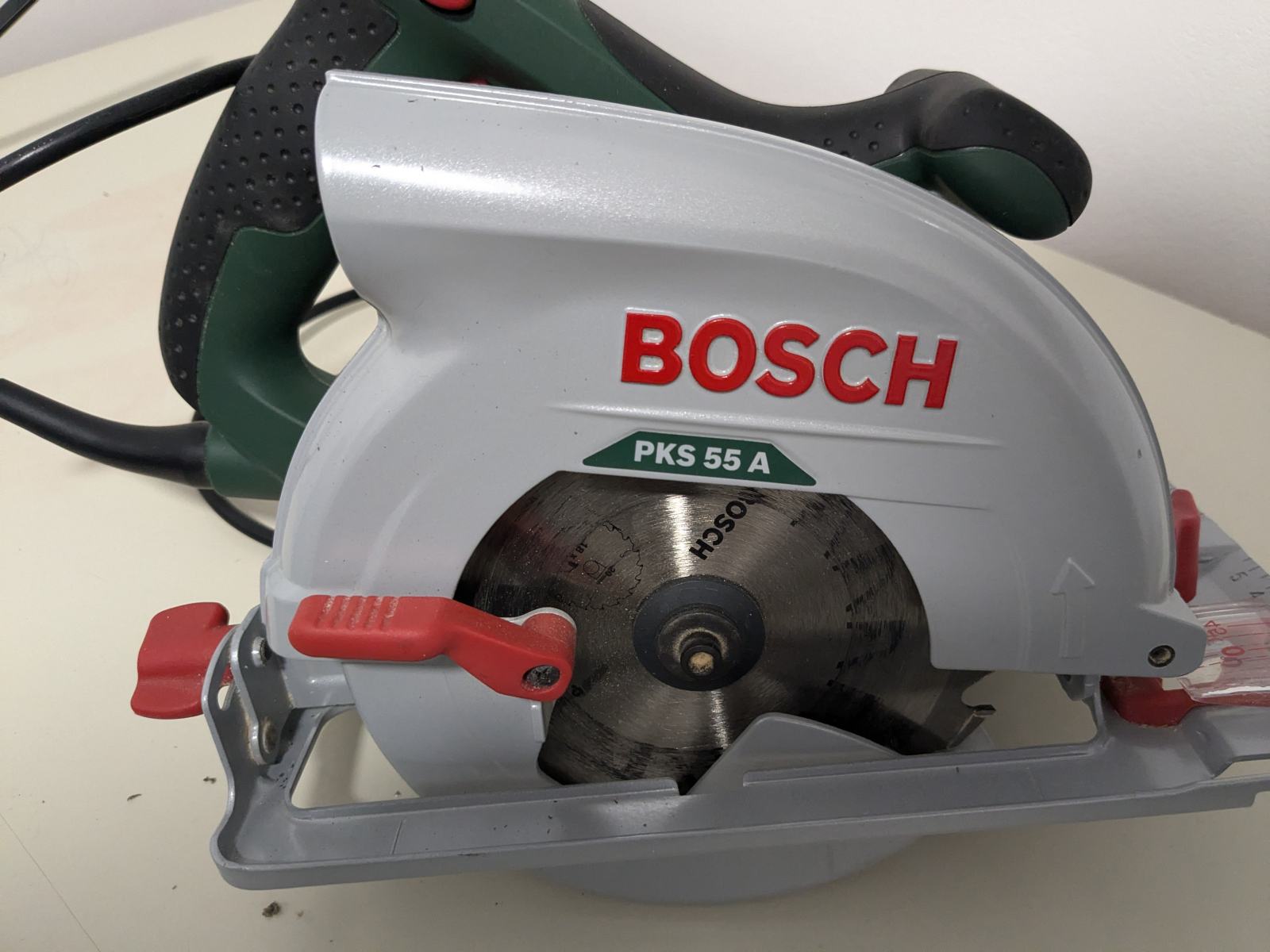 BOSCH Ročna krožna žaga PKS 55 A