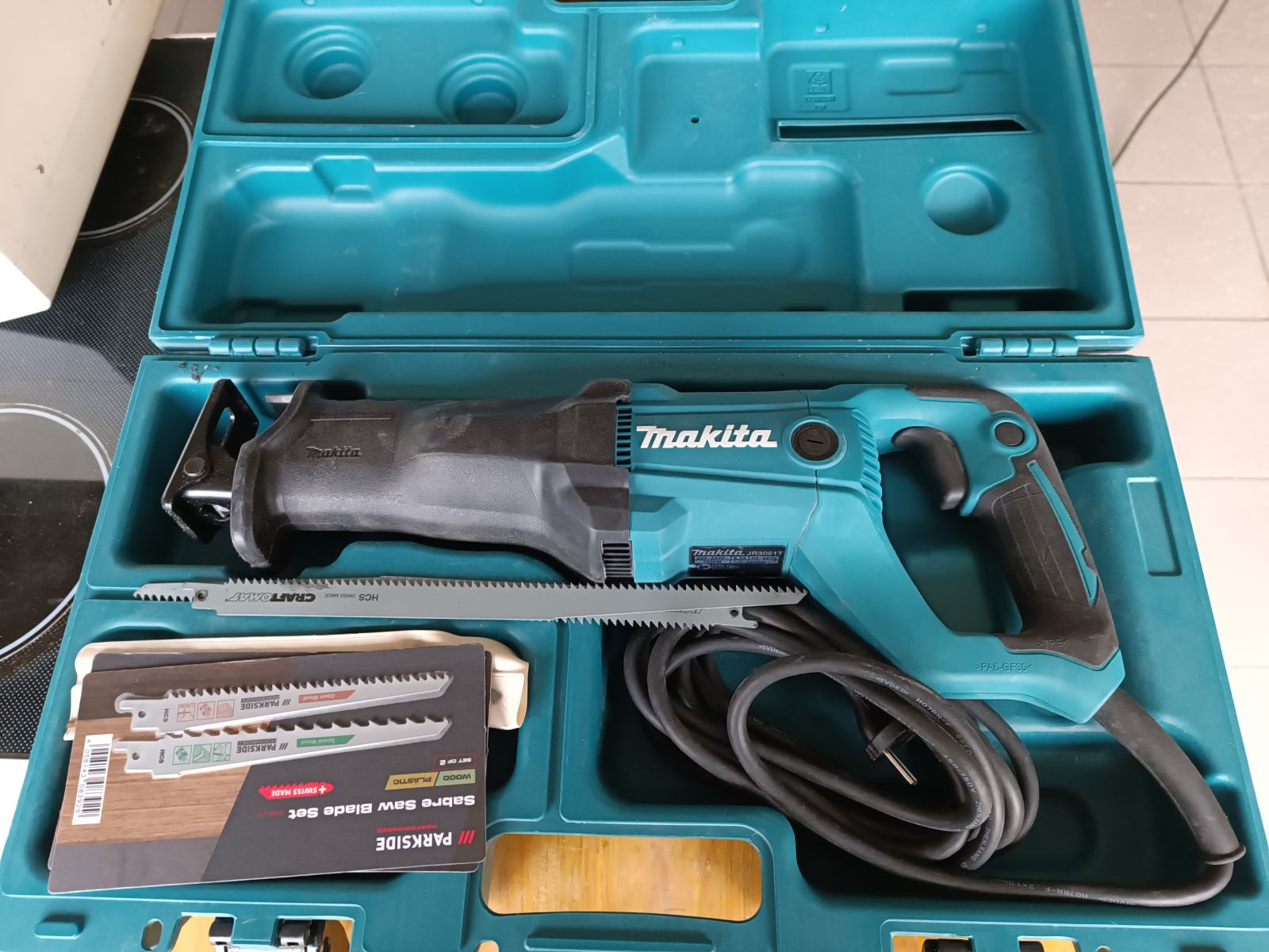 Sabljasta žaga MAKITA JR3051TK