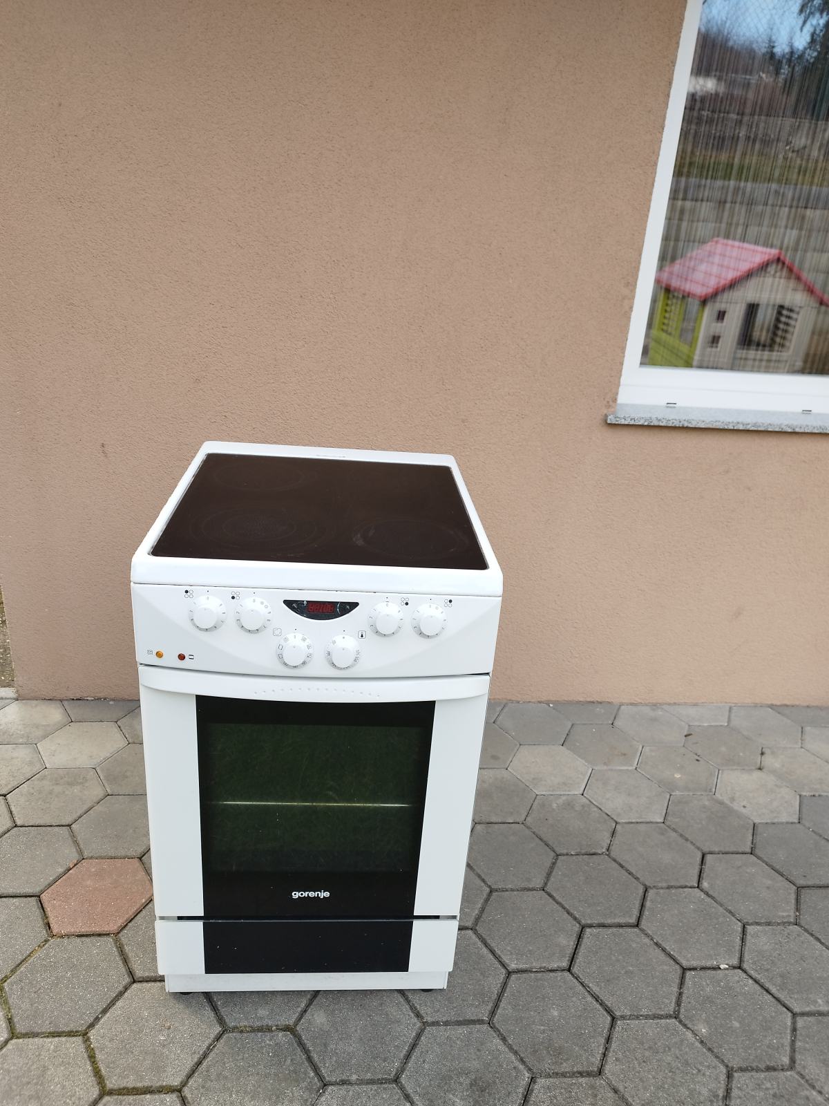 STEDILNIK STEKLOKERAMICNI...DOSTAVA