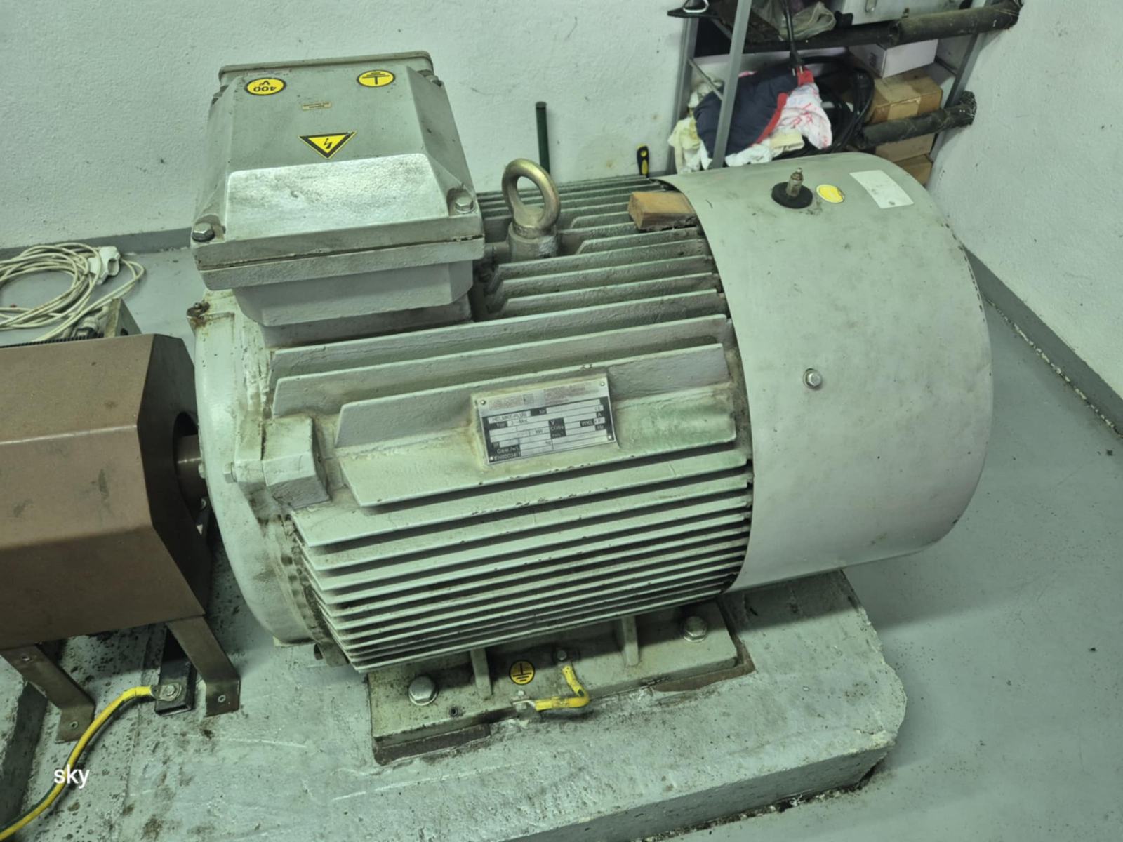 Motor 37kW za MHE