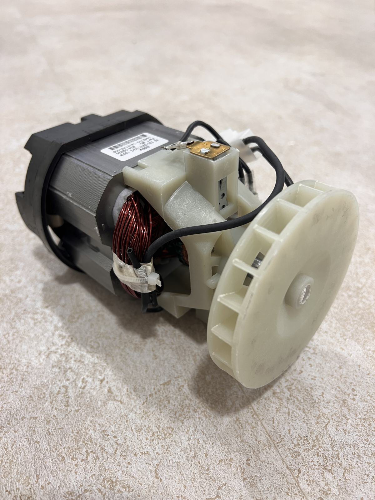 MOTOR GARDENILE / FERREX PREZRAČEVALNIK TRAVE GLS36