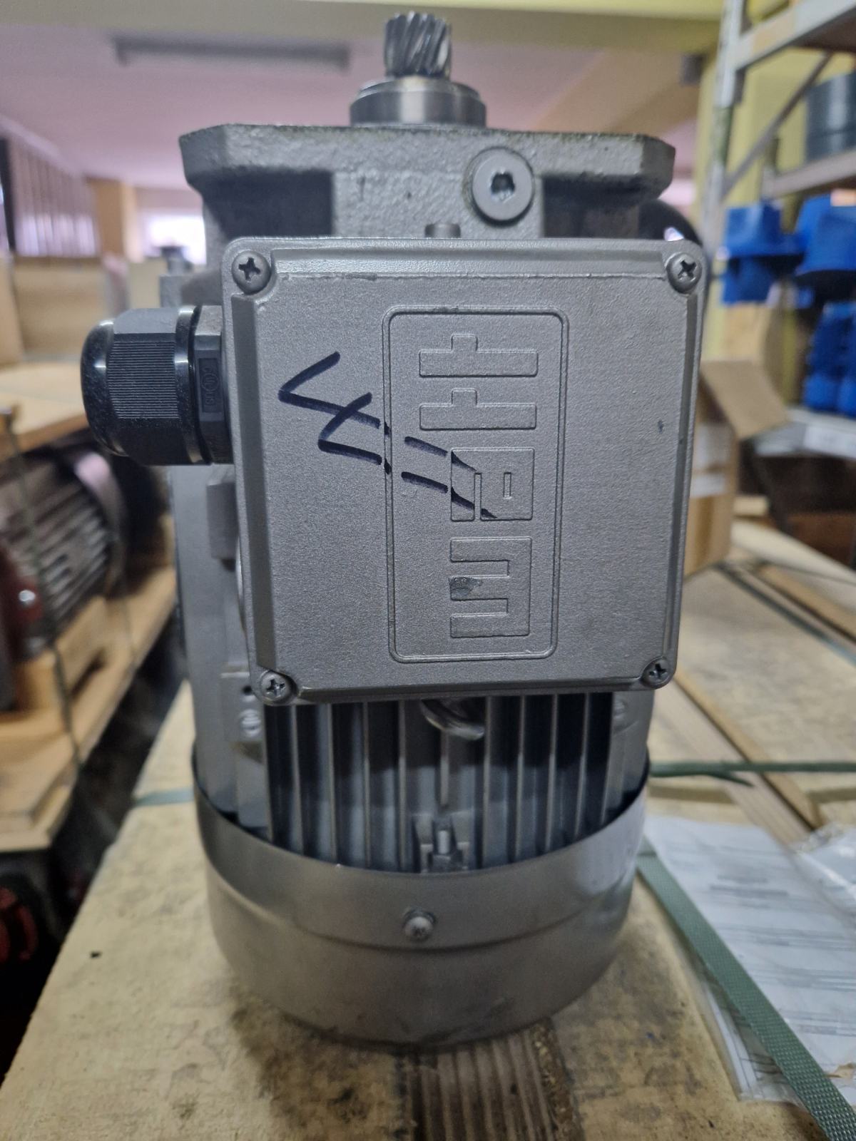 Reduktorski motor WATT DRIVE, rabljen