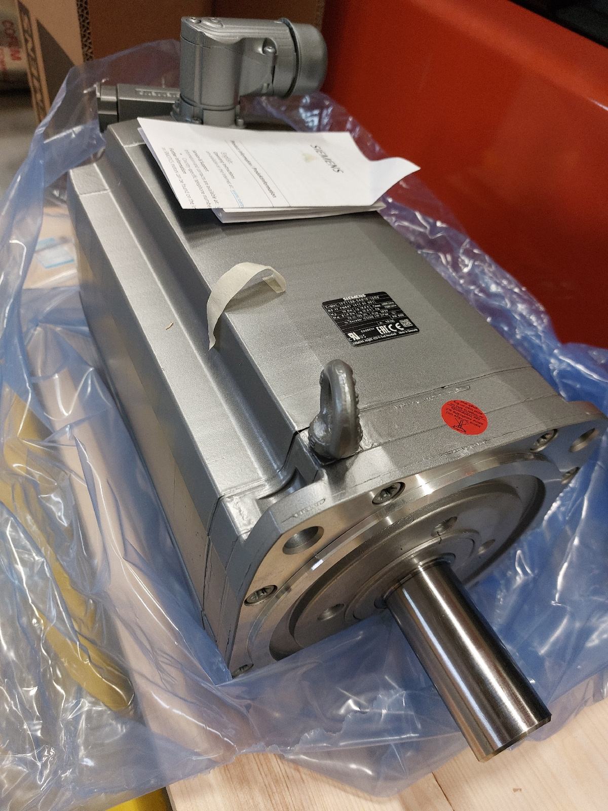 SIEMENS S SYNCHRONOUS MOTOR 1FT7