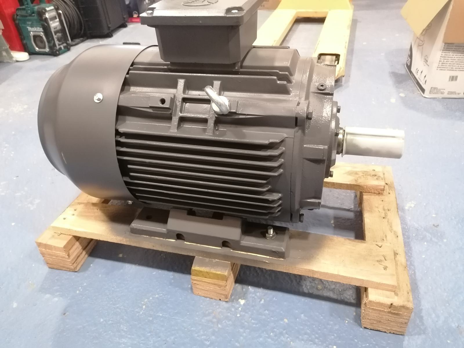TECHTOP T3CR-180L-4, 22kW, 1400 rpm, B3, IE3, PTC