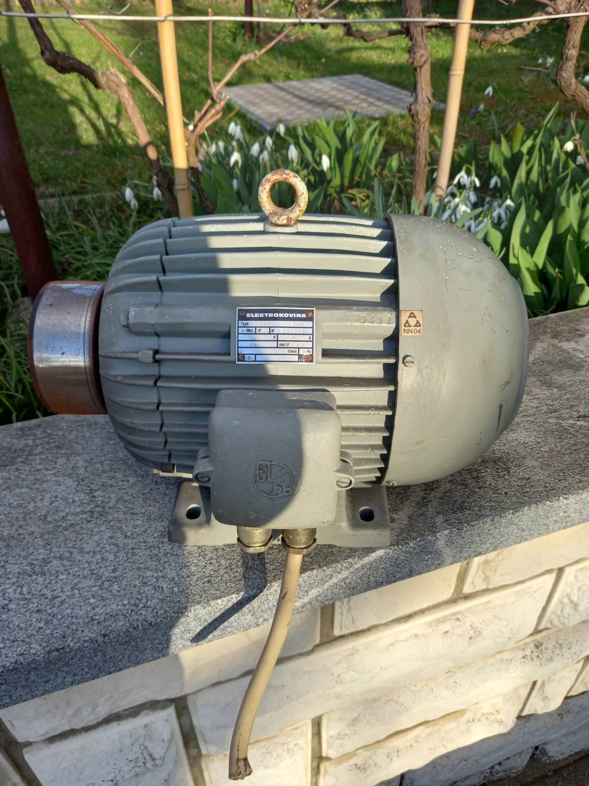 TRI FAZNI ELEKTROMOTOR 380 V, 4 KW, 1500 obr / min