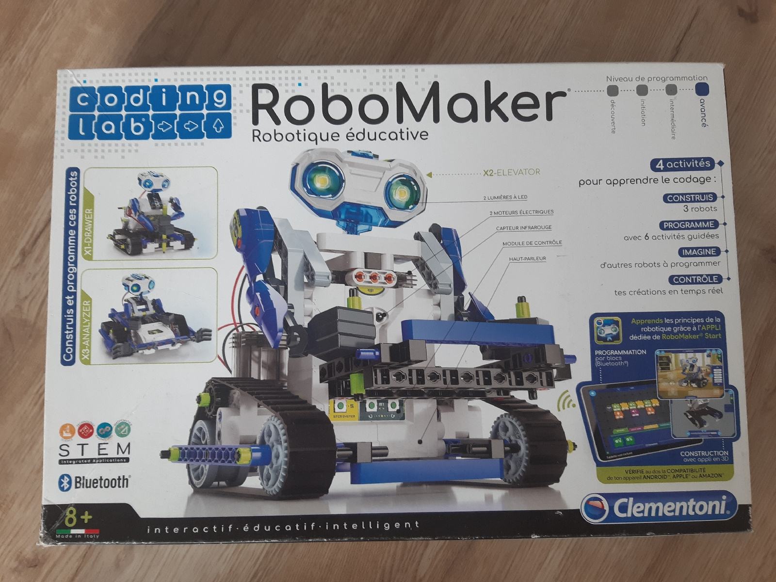 robot za sestavljanje (lego Mindstorm)