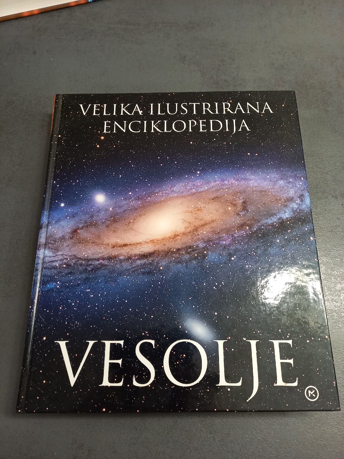 Velika ilustrirana enciklopedija VESOLJE