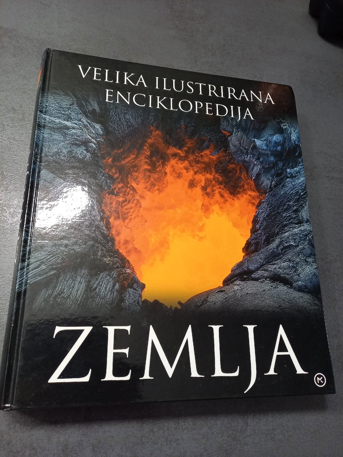 Velika ilustrirana enciklopedija ZEMLJA