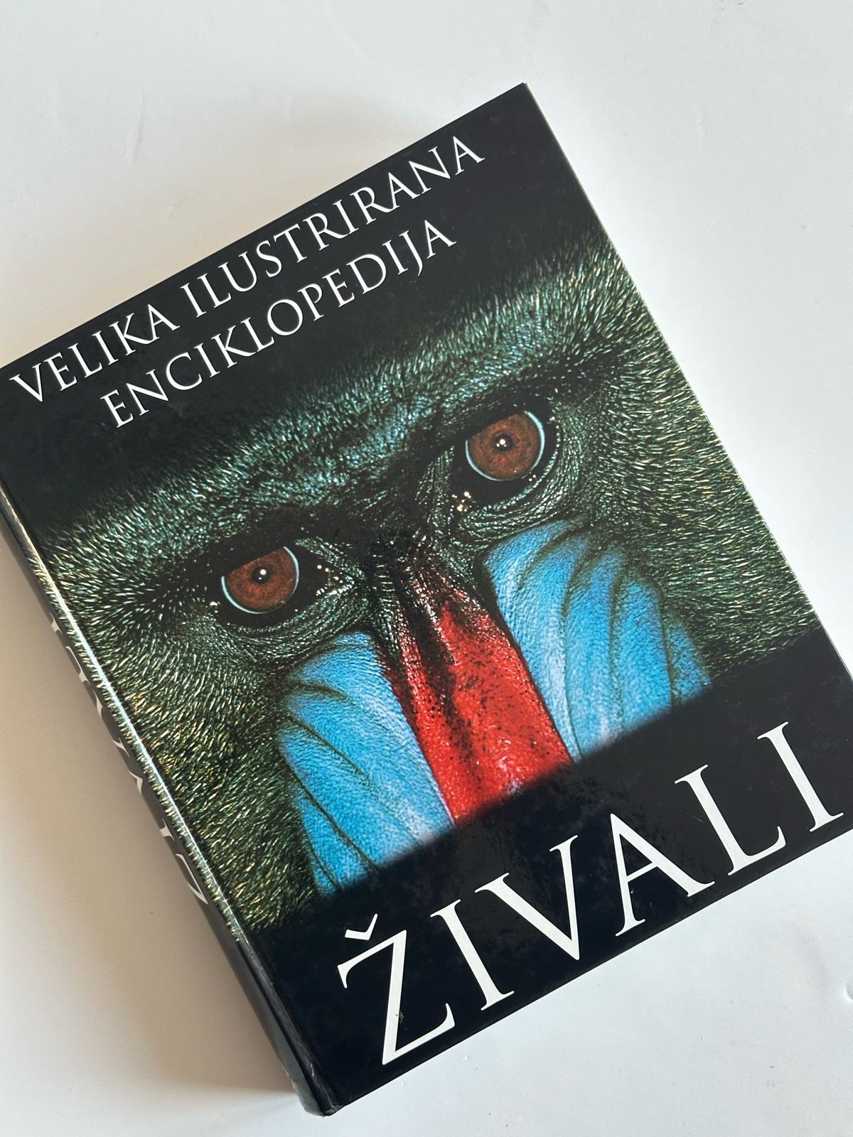 VELIKA ILUSTRIRANA ENCIKLOPEDIJA ŽIVALI