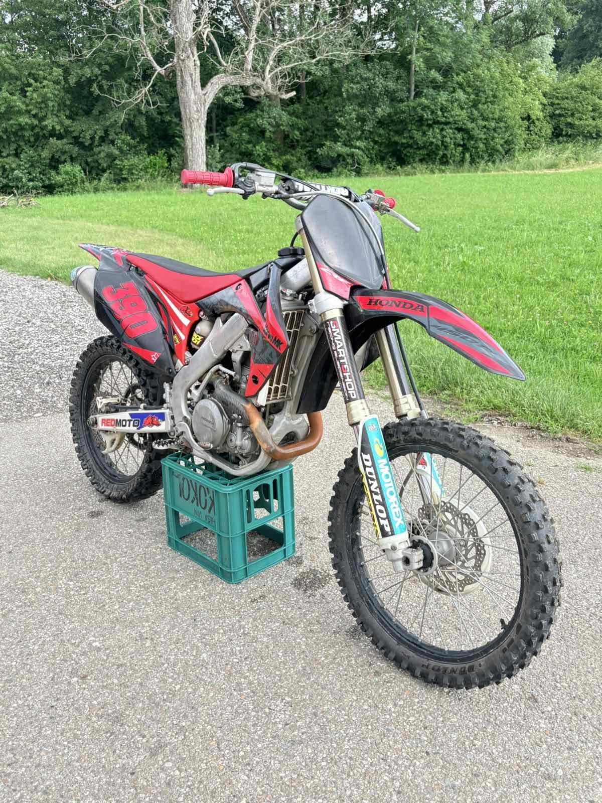 Honda CRF 450R 450 cm3, 2012 l.